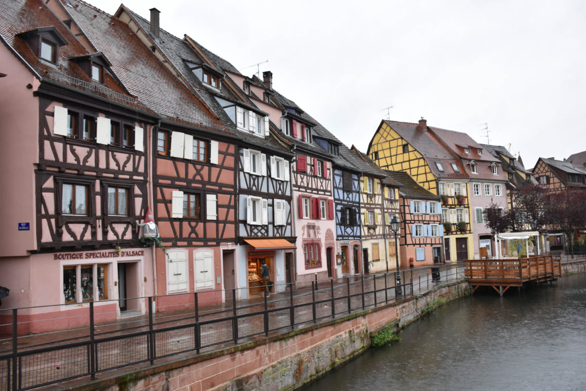 Maisons à colombages colorées de Colmar en Alsace - Un couple en Vadrouille