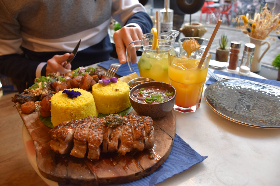 Restaurant les Tontons Afros à Lille - Un couple en vadrouille